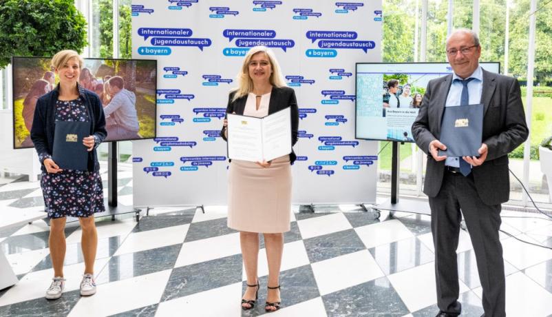 Bayerische Stiftung zur Förderung des Jugendaustauschs gegründet | Austausch macht Schule